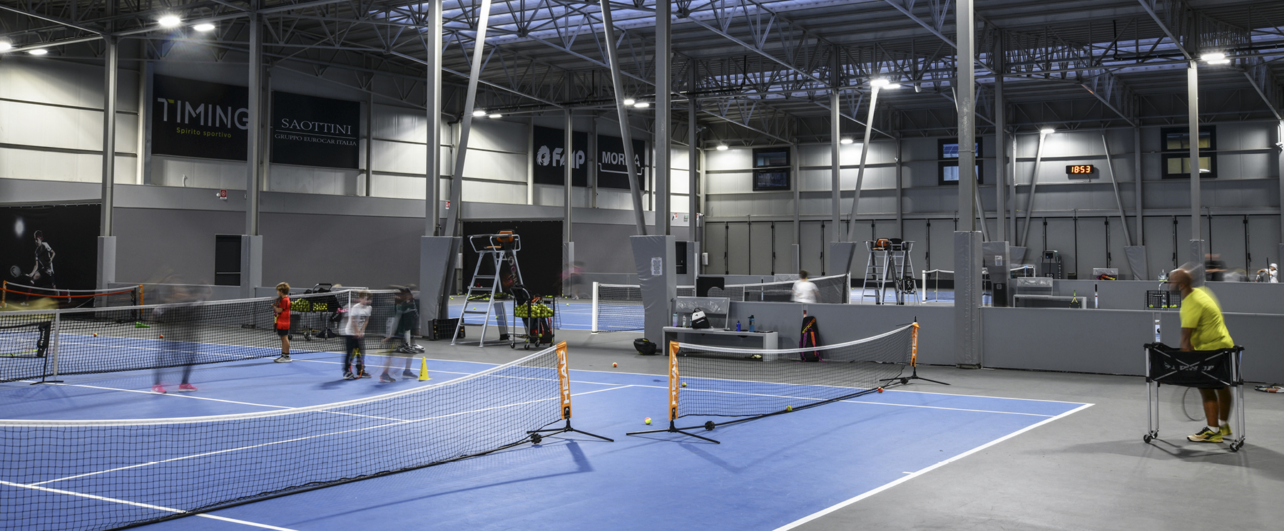 TIMING SPORT CENTER Lighting projects | PIL USA/Canada